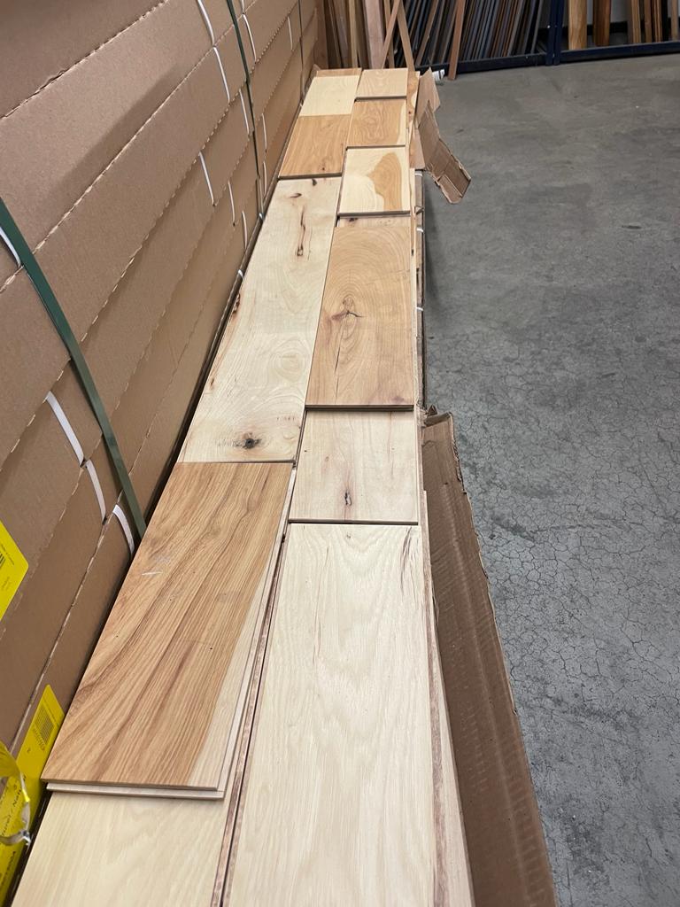 Engineered - Hickory - 5 Inch, 1/2, 3mm Wear Layer - Colonial - Natural ...